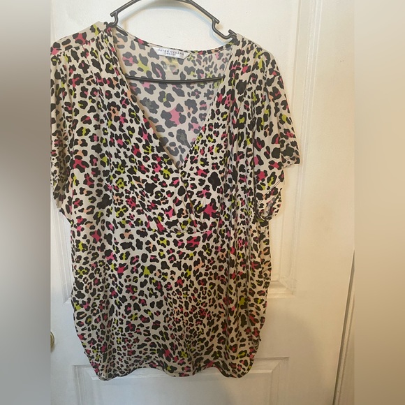 Peter Nygard | Tops | Peter Nygard Blouse | Poshmark
